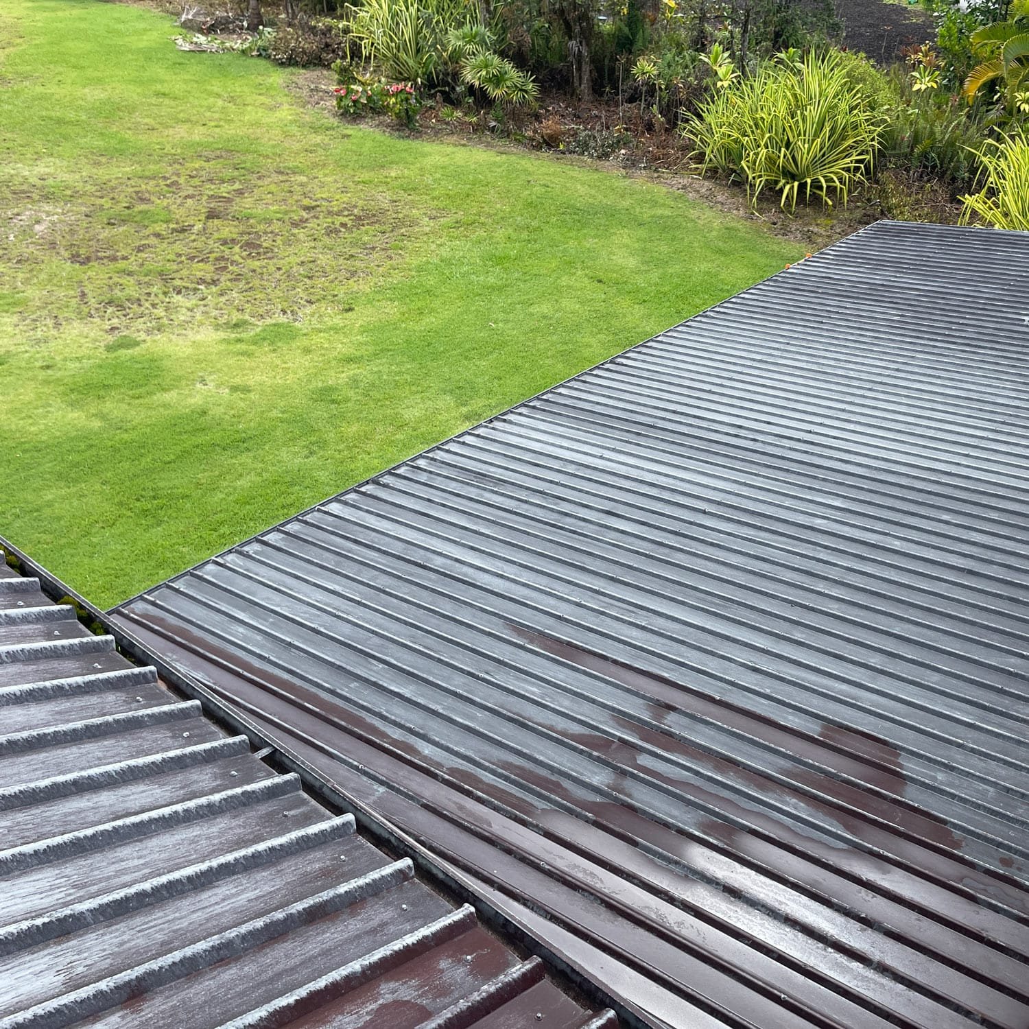 Roof Cleaning - Hawaii Exterior Cleaning Pros